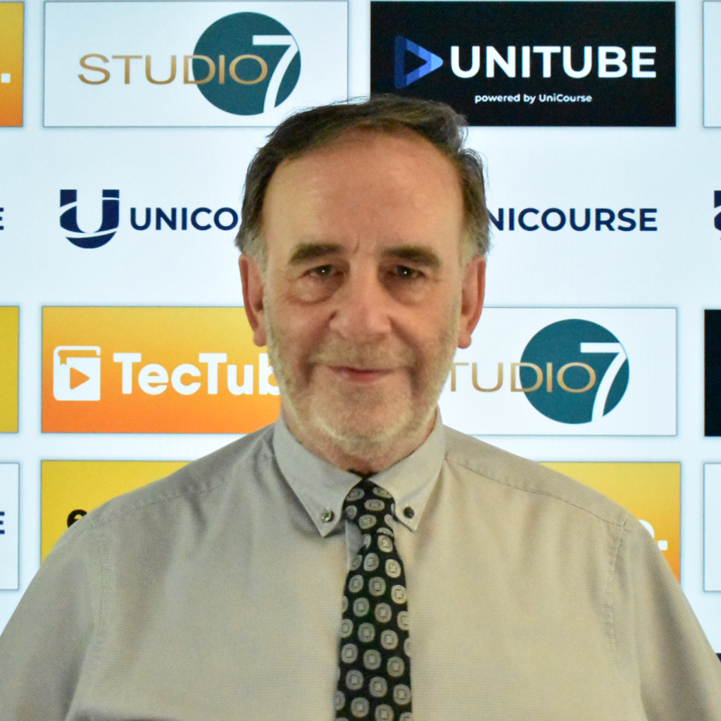 Our team - UniCourse