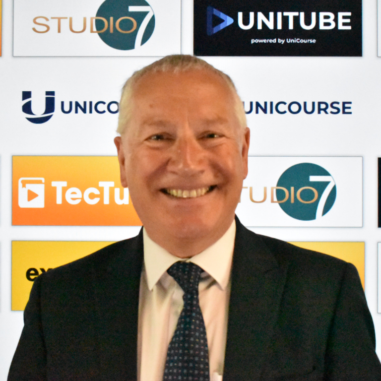 Our team - UniCourse