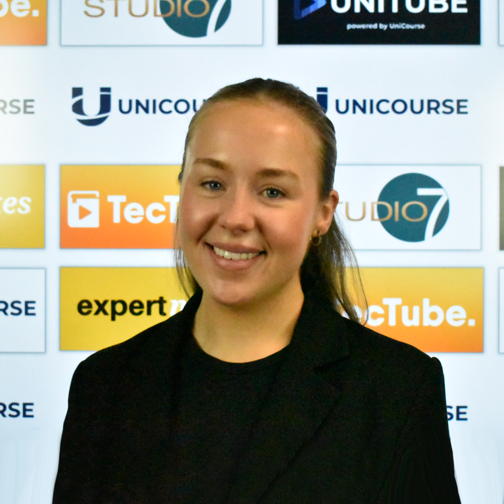 Our team - UniCourse