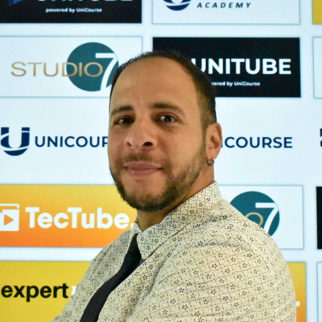 Our team - UniCourse